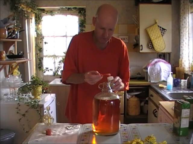 Home brewing .. Easy scrumpy cider - Brew Insight